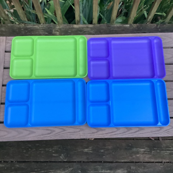 Tupperware | Kitchen | Vintage Tupperware Divided Lunch Dinner Trays ...
